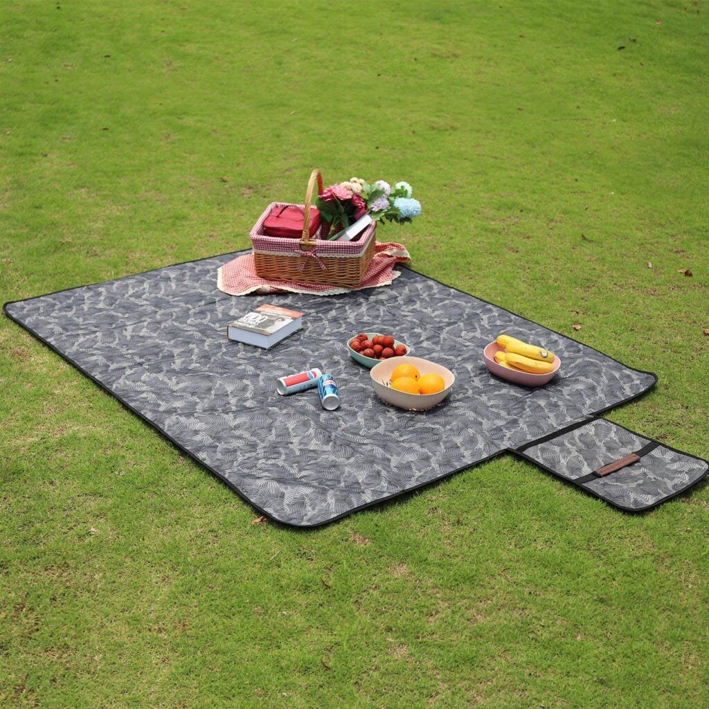 Picknickdecke 170x140cm - perfekt für den nächsten Ausflug